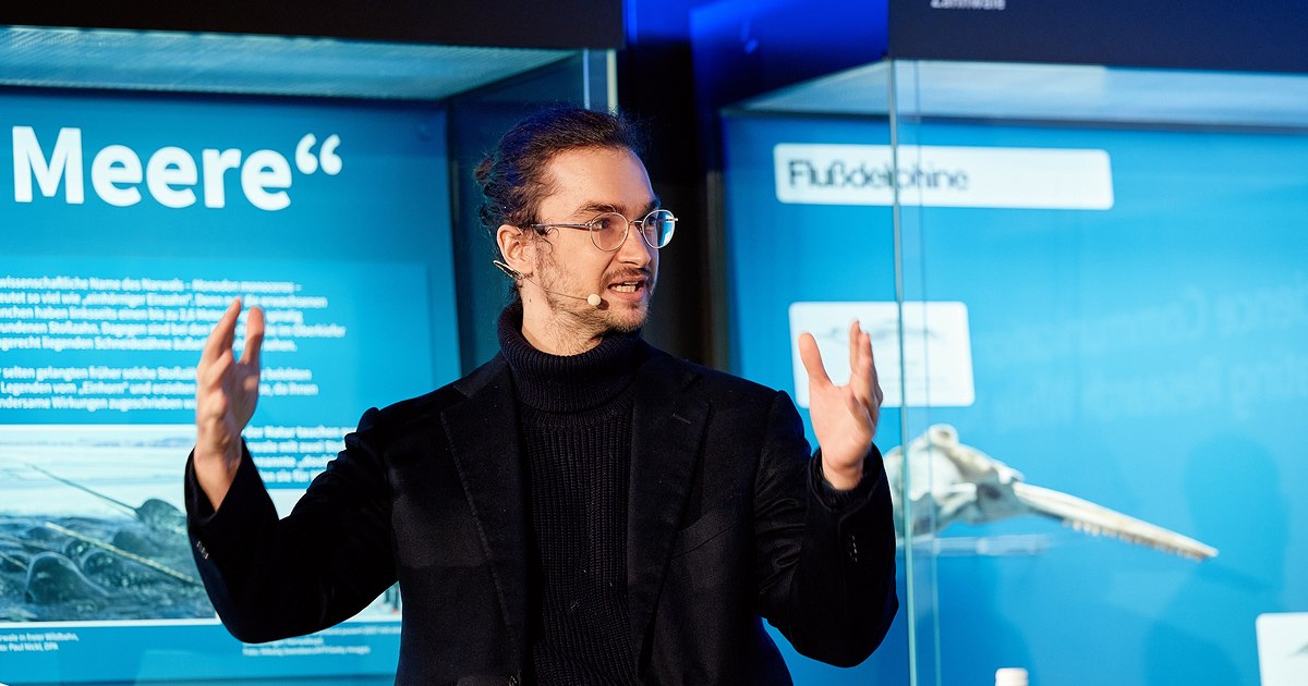 Podiumsdiskussion „Juggling Science Communication: Communicating ...